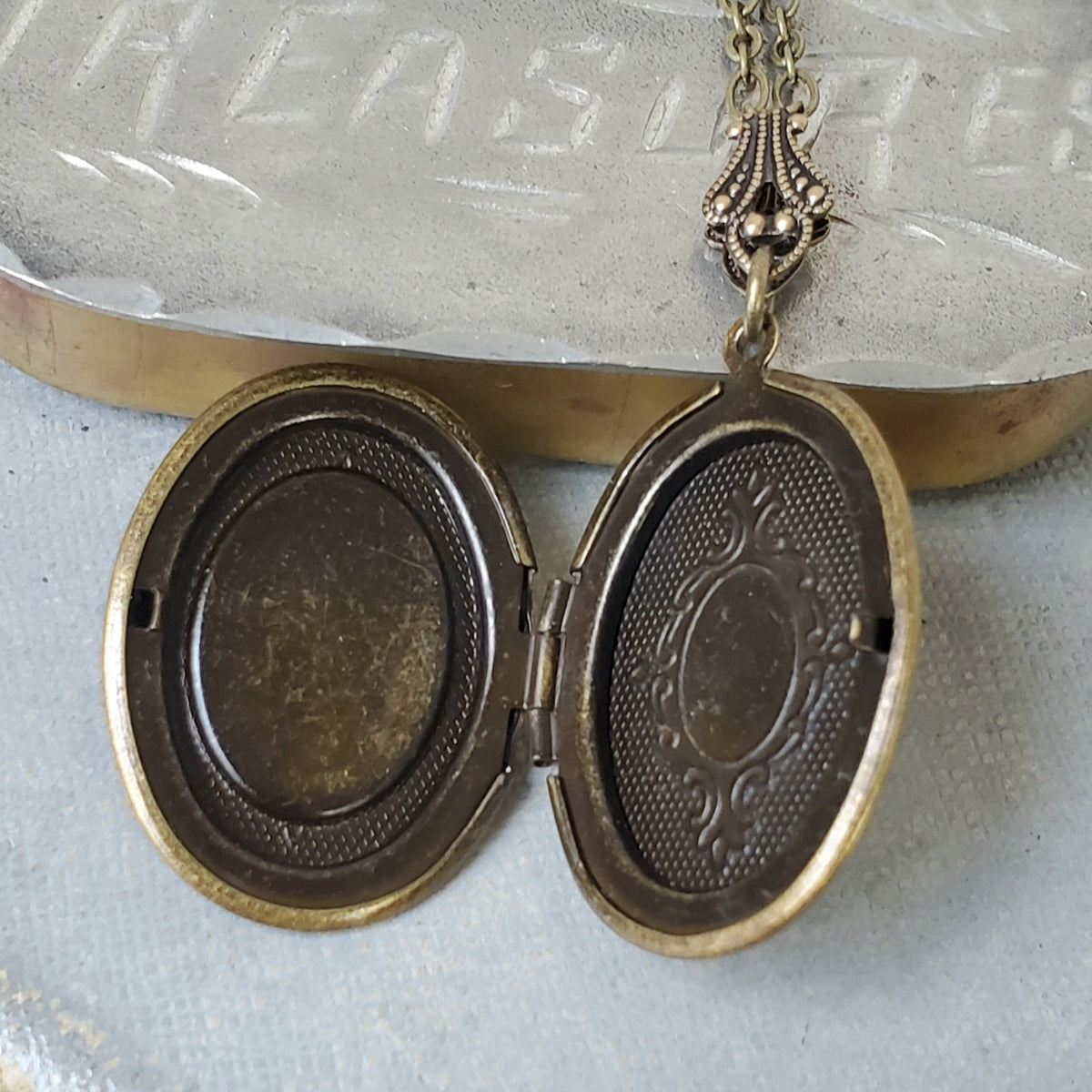 Blue Floral Chintz Cameo Locket Necklace – Vintage Button Jewelry By ...